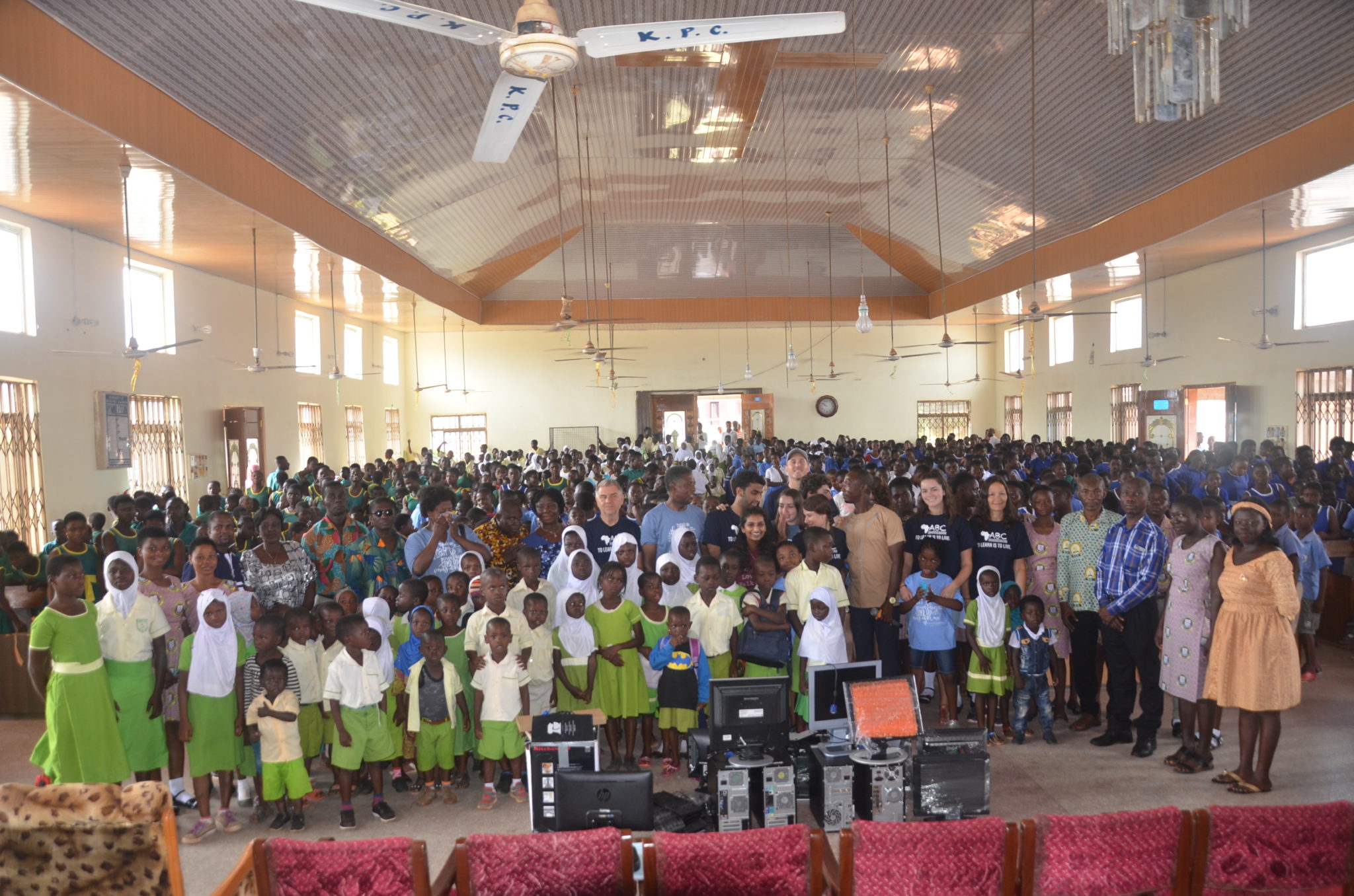 Student Ministry of Kwabeng, Ghana | African Book Challenge